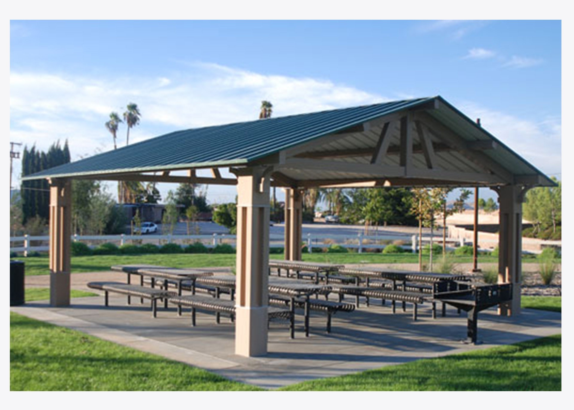 Gable End Metal Shade Shelter – Furniture Leisure